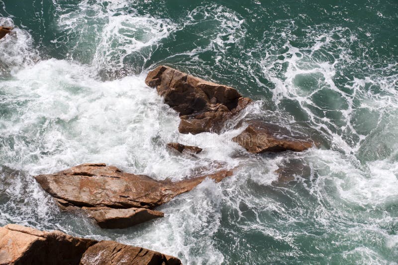 Reef and wave stock image. Image of river, landscape - 10928935