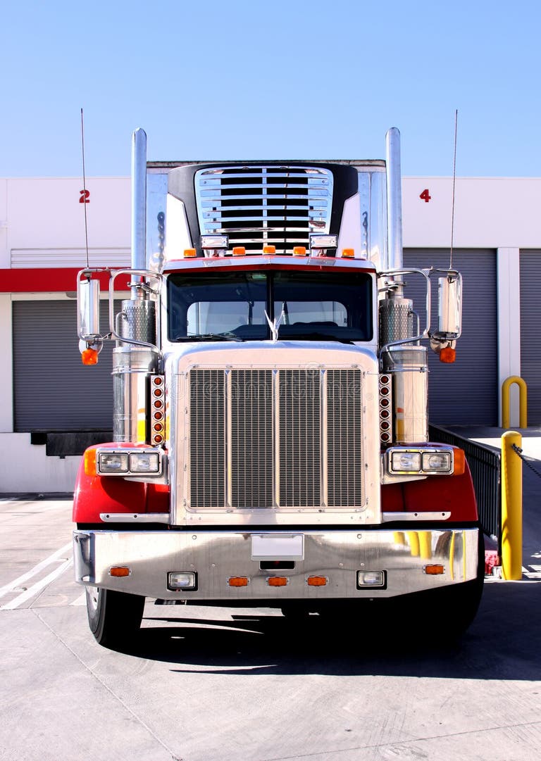610 Semi Truck Tractor Trailer Loading Dock Stock Photos - Free ...