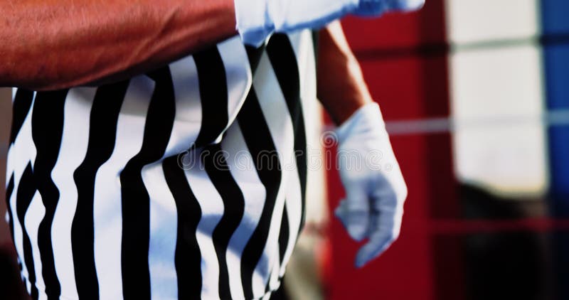 Referee counting numbers stock video. Video of highspeed - 98480755