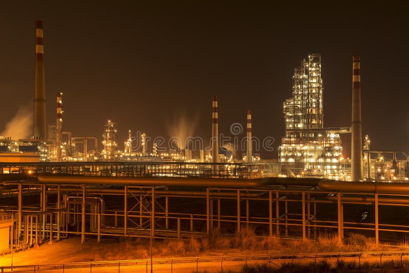 Refinery Industrial Plant At Night Stock Image - Image of engineering ...