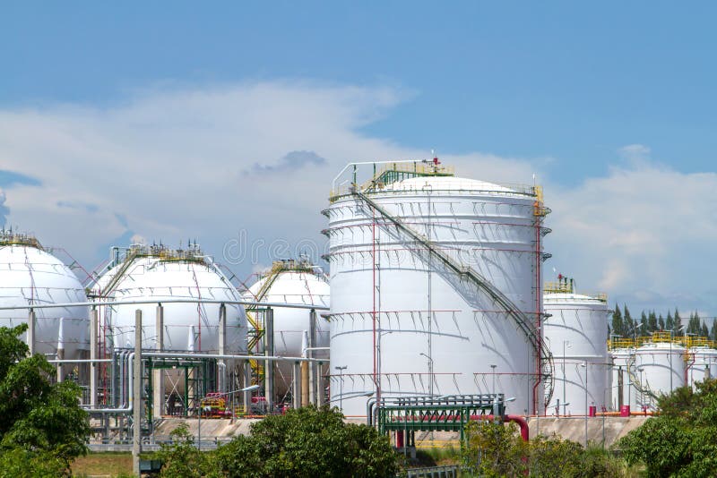 Oil refinery stock image. Image of pipeline, equipment - 59640371