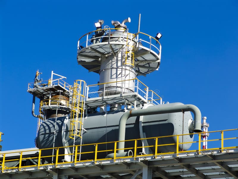 Refinery Under Construction Stock Photo - Image of industry, flow: 18565532