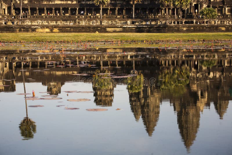 Reflect Angkor Wat on Water Stock Image - Image of architecture, temple ...
