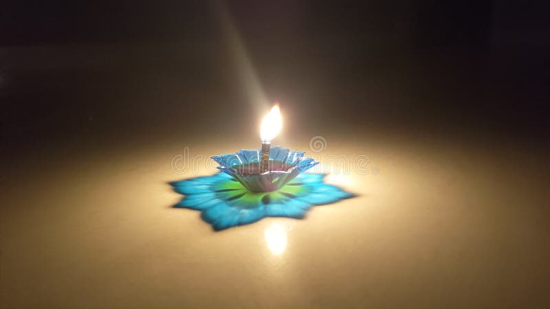 Reflected Shadow Floating Oil Lamp Stock Image - Image of lamp, circle ...