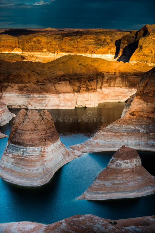 Reflection Canyon Lake Powell Utah Stock Image - Image of landmark ...