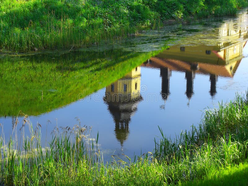Reflection of a castle stock image. Image of europe, landmark - 17282801