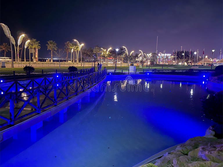 Reflection in the Fountain on the Corniche in the Evening in Doha Stock ...