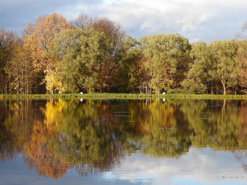 Reflection and lake stock image. Image of reflection - 201959731