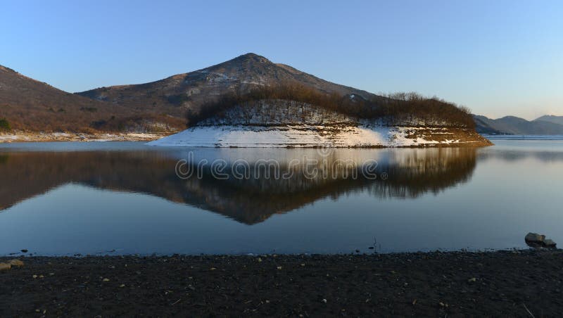 Reflection on the lake stock image. Image of water, clear - 29673147