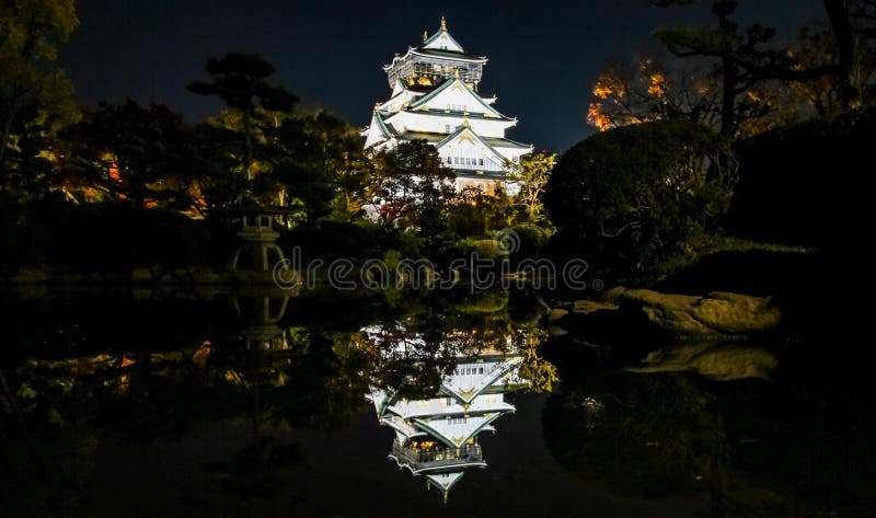 Reflection of Osaka castle stock photo. Image of japan - 171850682
