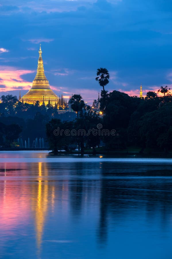 Reflection of Shwedagon Pagonda Stock Photo - Image of myanmar ...
