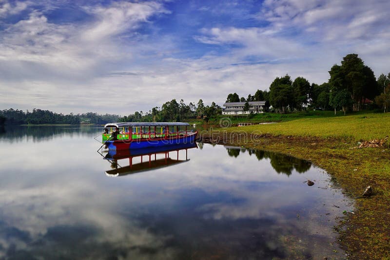 Reflection situ cileunca stock photo. Image of java - 131134806