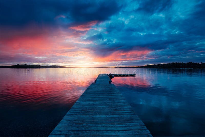 Reflection, Sky, Horizon, Nature Picture. Image: 100255449