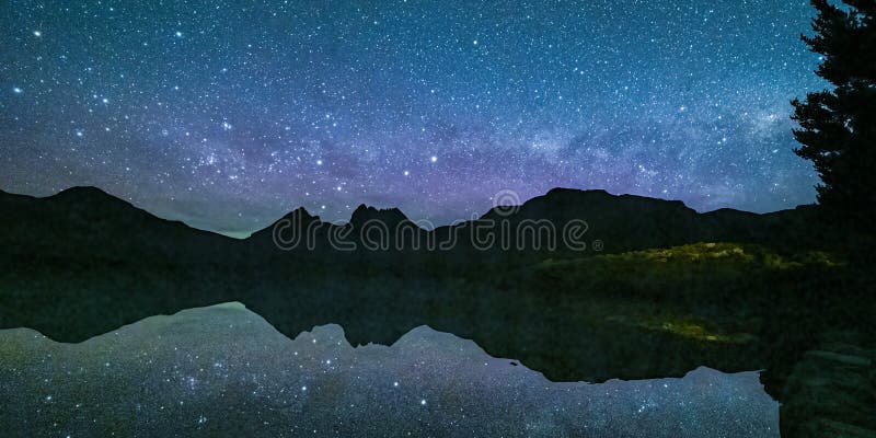 Reflection of Southern Cross Stock Image - Image of reflection ...