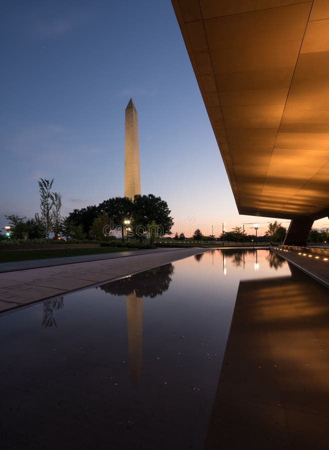 Reflection of Washington Monument in Capitol Reflecting Pool at Sunset ...