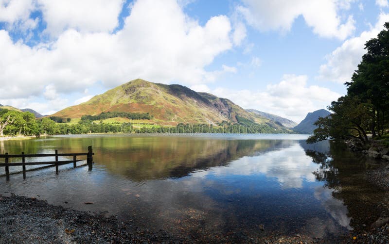 Reflections in Buttermere in Lake District Stock Photo - Image of ...