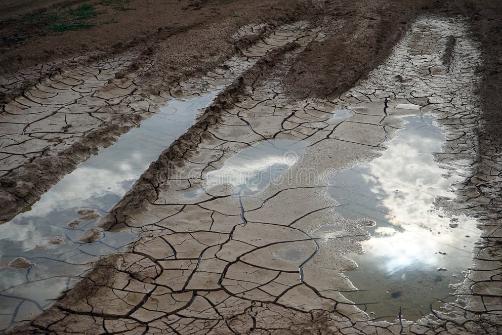 Dirt road stock photo. Image of cloud, blue, reflection - 117945808