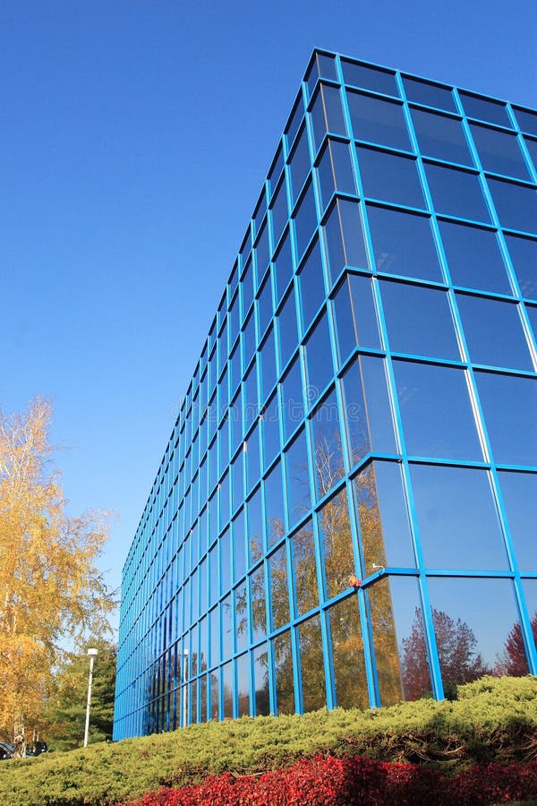 720+ Reflective building Free Stock Photos - StockFreeImages
