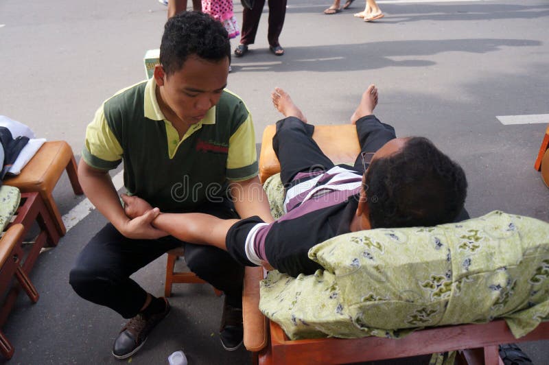 Reflexologi massage editorial stock photo. Image of solo - 49371303