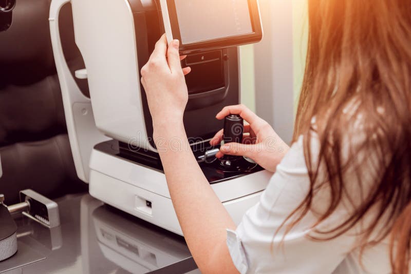 Refractometry and Keratometry. Refraction Test. Modern Optometry ...