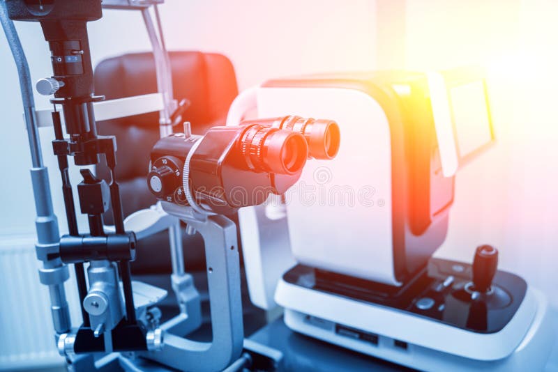 Refractometry and Keratometry. Refraction Test. Modern Optometry ...