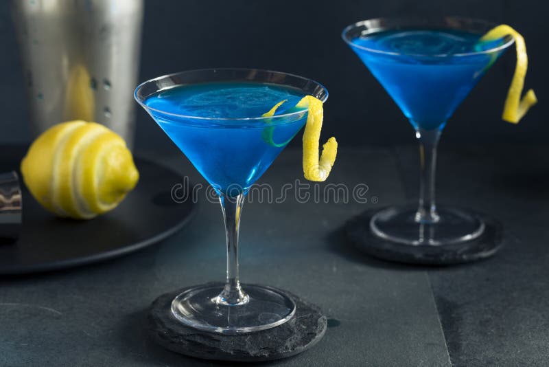 Refreshing Blue Martini Cocktail Stock Photo - Image of cold, club ...