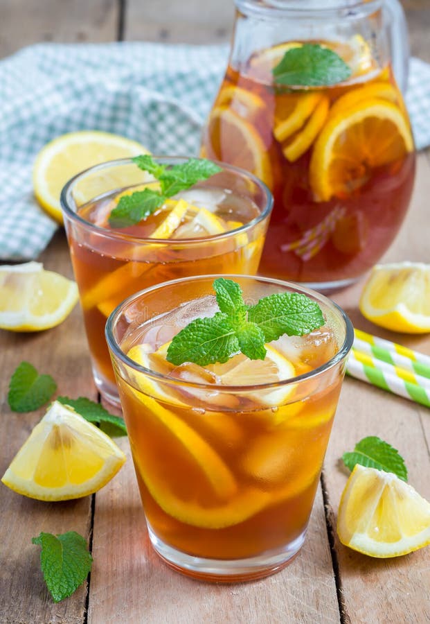 Refreshing Homemade Lemon Iced Tea Stock Image - Image of juicy ...