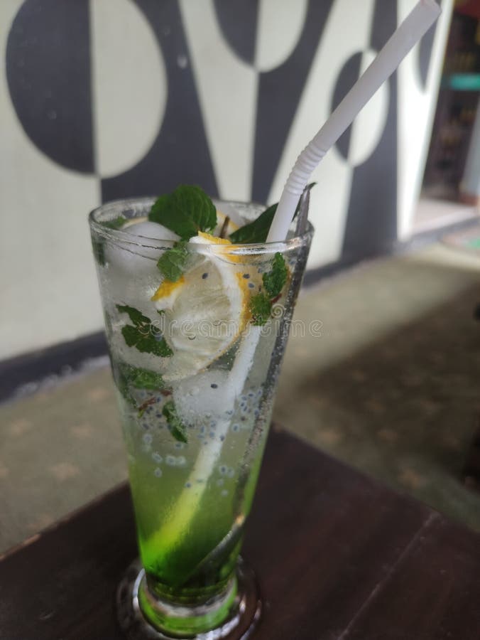 Refreshing Mojito Drink with Lemon Soda Syrup and Mint Leaves Stock Image - Image of drink, mint ...