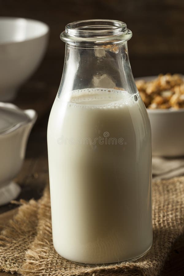 Refreshing Organic White Whole Milk Stock Photo - Image of nature ...