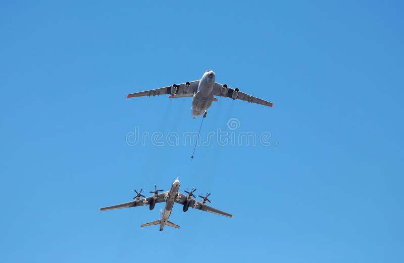 Refueling Operation by the Air Force Stock Image - Image of moscow ...