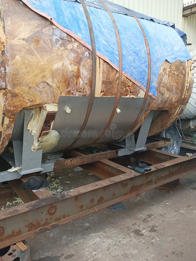 Refurbish CO2 Storage with Polyurethane Isolation Stock Image - Image ...