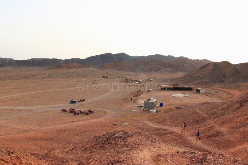 Reg Desert, Marsa Alam, Egitto Immagine Stock - Immagine di rosso ...