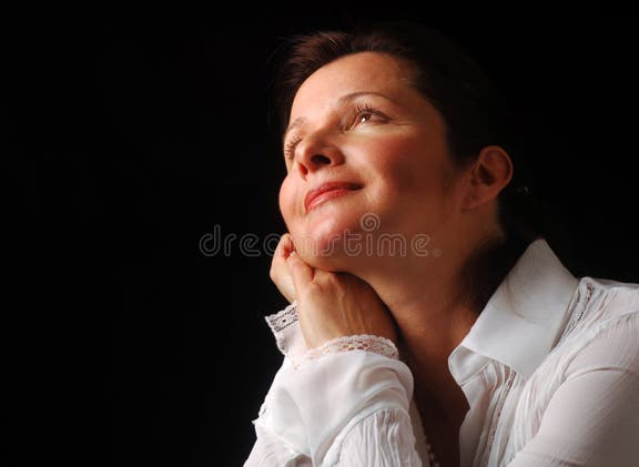 Regard Paisible Vers Le Haut Photo stock - Image du femelle, above: 4053446