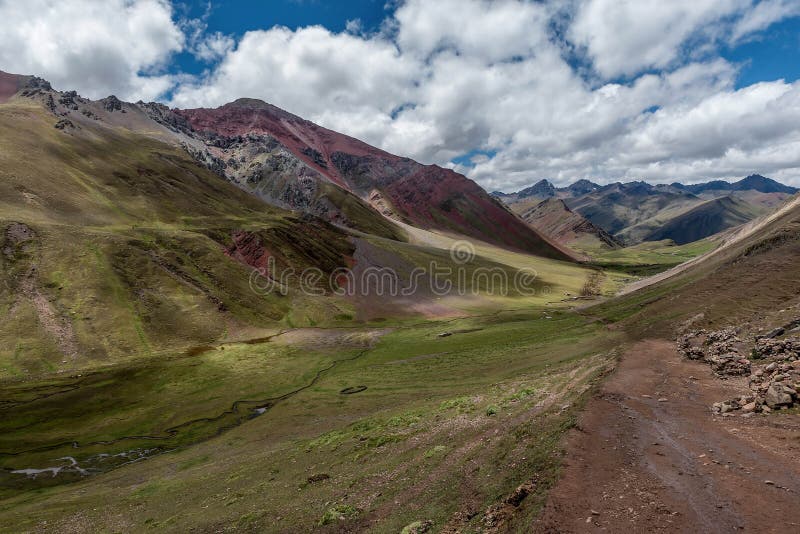Regenbogen-Berg Vinicunca Alias in Der Region Von Cusco, Peru Stockbild ...
