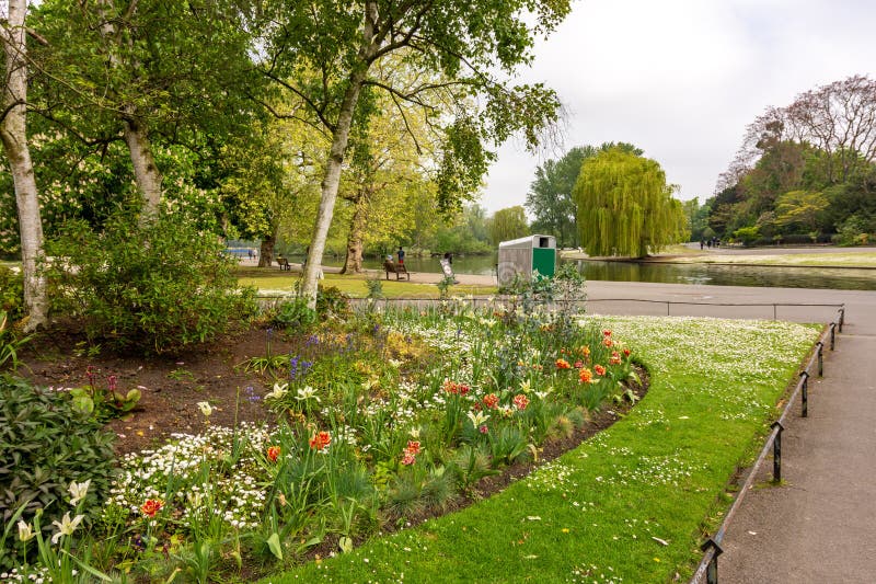Regent S Park Landscape in Spring, London, UK Stock Illustration ...