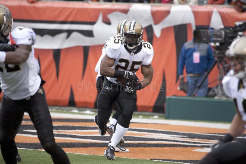 Reggie Bush editorial stock photo. Image of ohio, league - 17415958