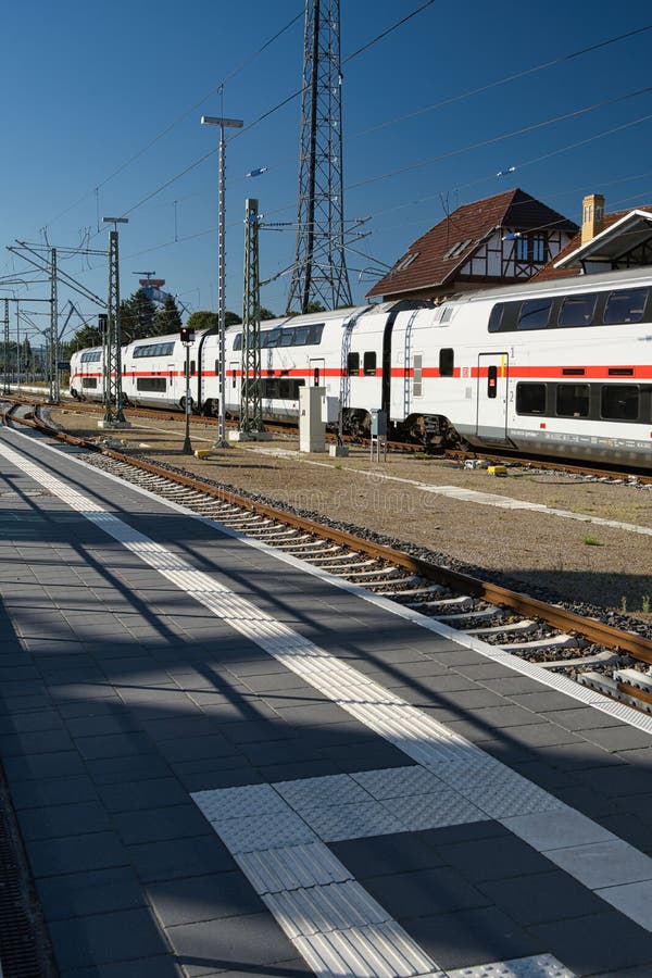 Regional train in banhof editorial stock image. Image of station ...