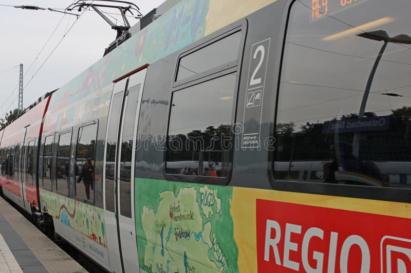 Regional Train Wagon of Deutsche Bahn - German Railways 编辑类图片 - 图片 包括有 ...