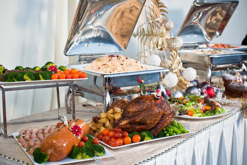 Regolazione Del Buffet Di Natale Fotografia Stock - Immagine di ...