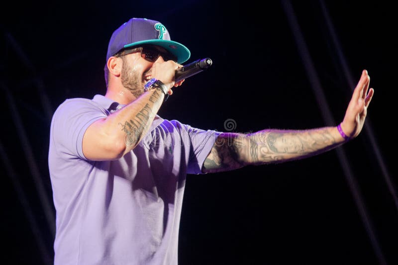 Regula imagen de archivo editorial. Imagen de cantante - 58765309