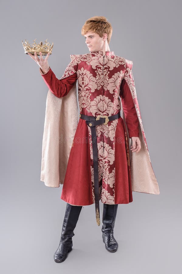 O Rei Medieval E Seus Assuntos Comunicam-se No Salão Do Castelo Foto de ...