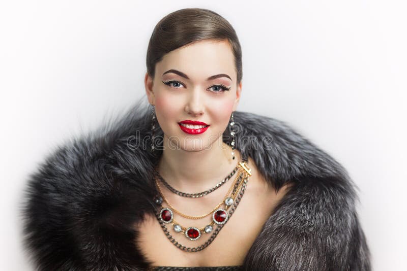 Reiche Frau stockfoto. Bild von mädchen, falsch, tier - 55959382