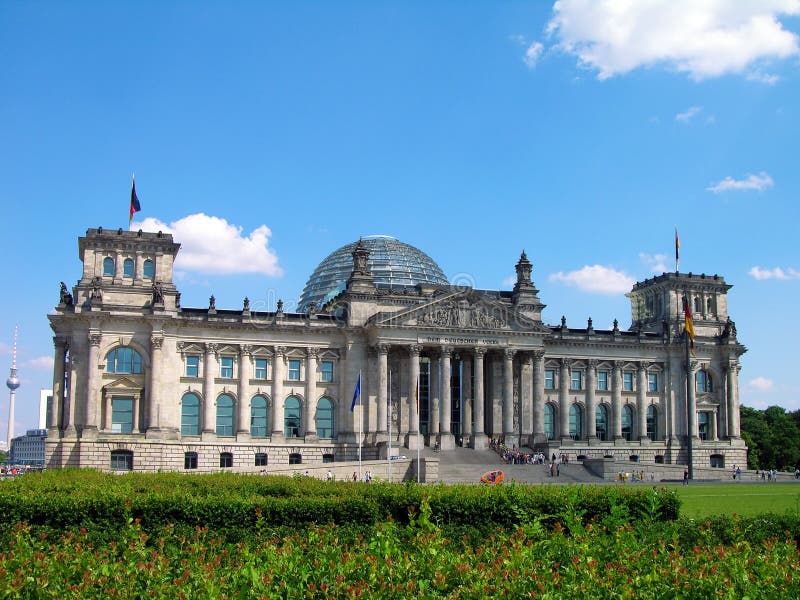 Reichstag, Berlin, Deutschland Stockfoto - Bild von grün, besichtigung ...