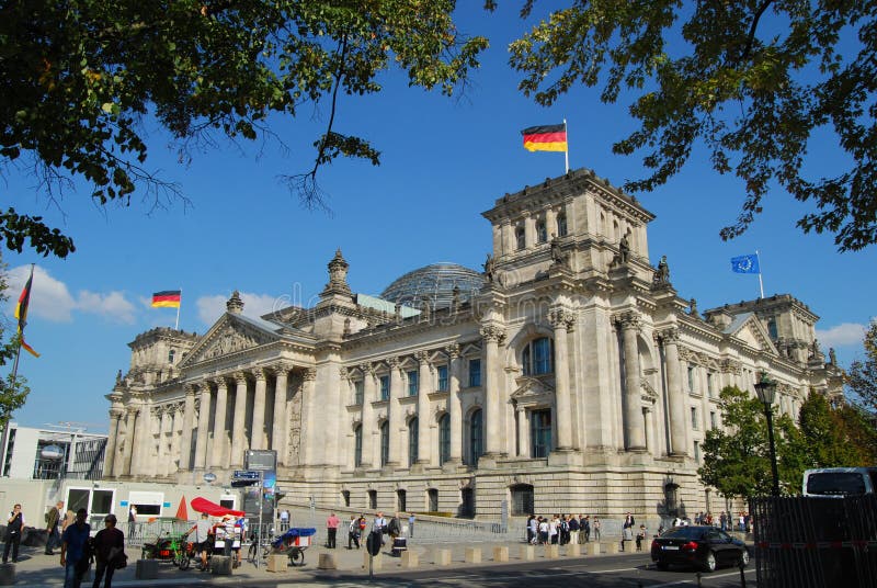 Reichstag Berlin editorial image. Image of building, capital - 46847940