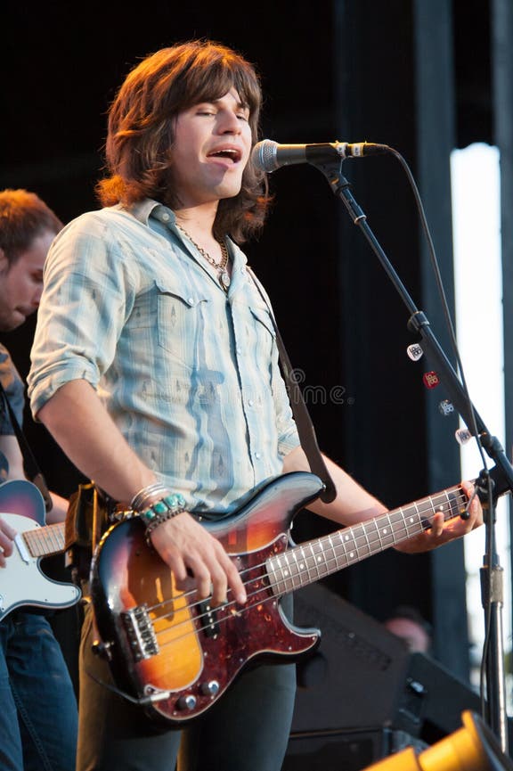 Reid Perry editorial image. Image of celebrities, concert - 25893175