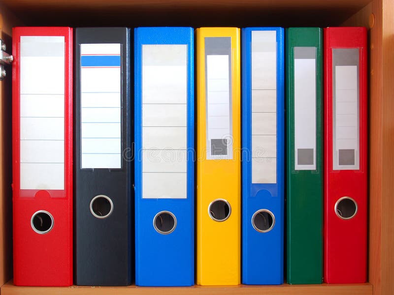 Reihe der Mappen stockbild. Bild von datei, bericht, reihe - 2115299