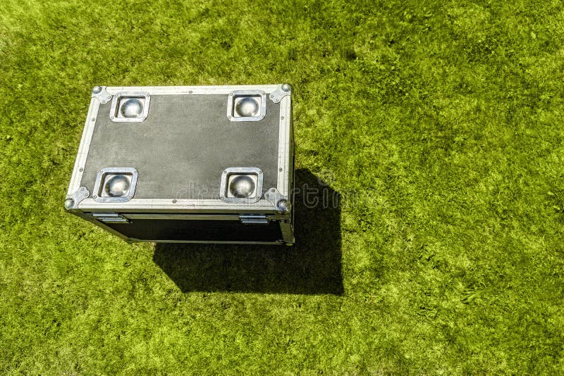 Reinforced Box for Transportation and Delivery of Valuable and Fragile ...