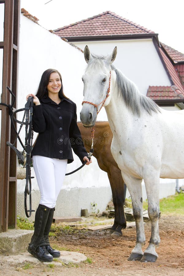 Reiter mit Pferd stockbild. Bild von beständig, leute - 15882881