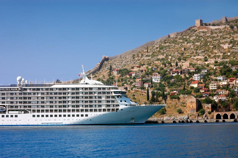 Rejsu liniowiec obraz stock. Obraz złożonej z morze, oceany - 20442999