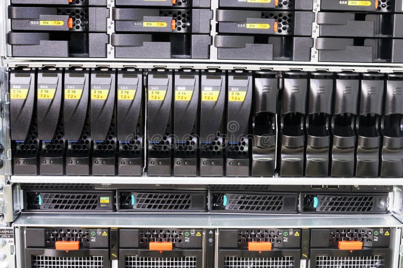 De servers van het rek stock afbeelding. Image of opgezet - 21147885